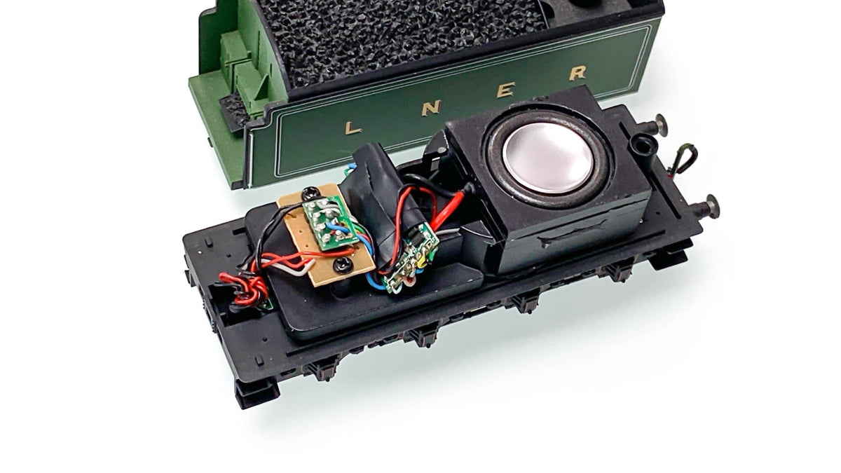 Steam DCC Sound Fitting (Decoder Included)– Roads And Rails
